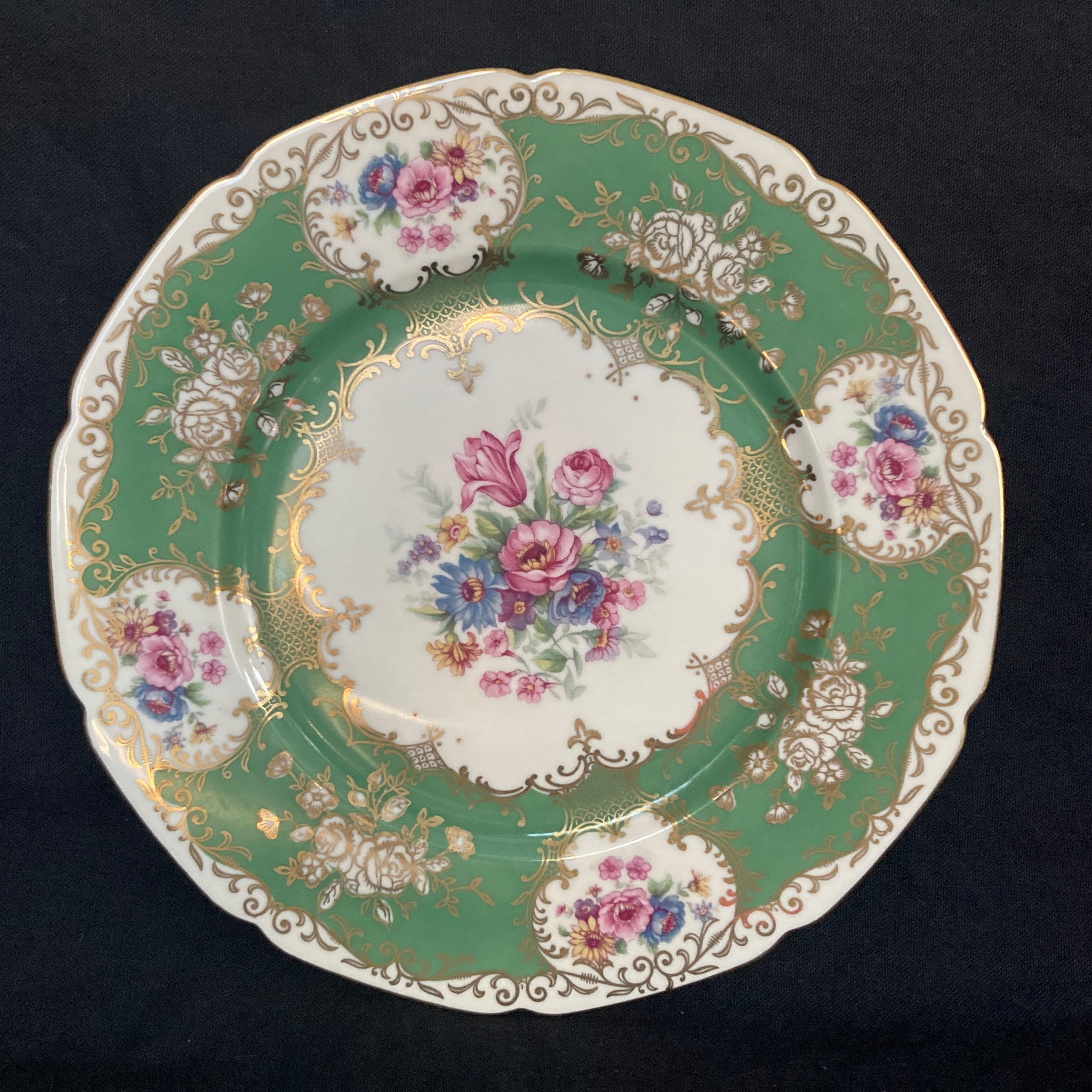 Heinrich - Set of 12 Bavarian Dinner Plates | The Wellesley Historical ...